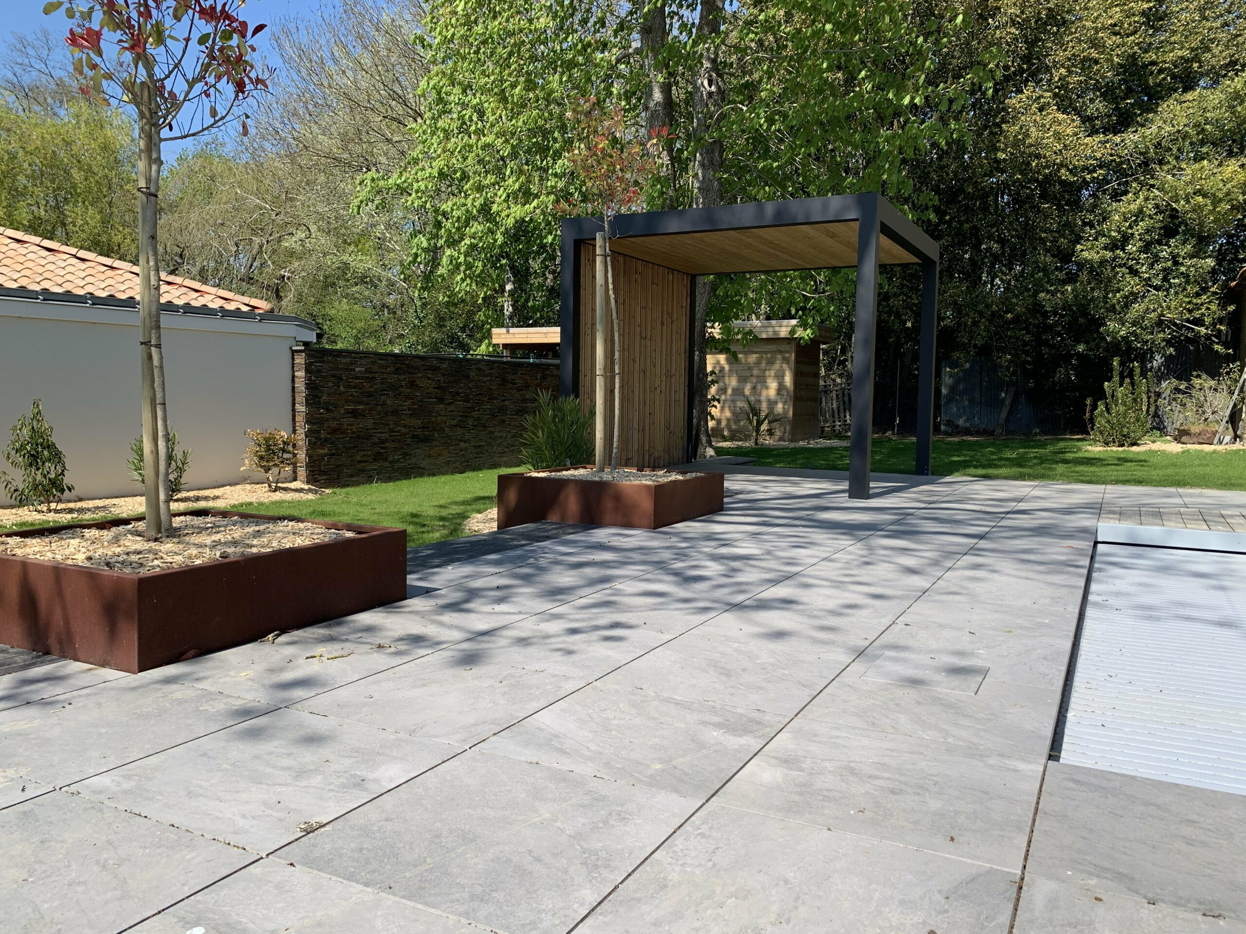 Terrasse en céramique Nantes & La Baule | Jardins de Rêve